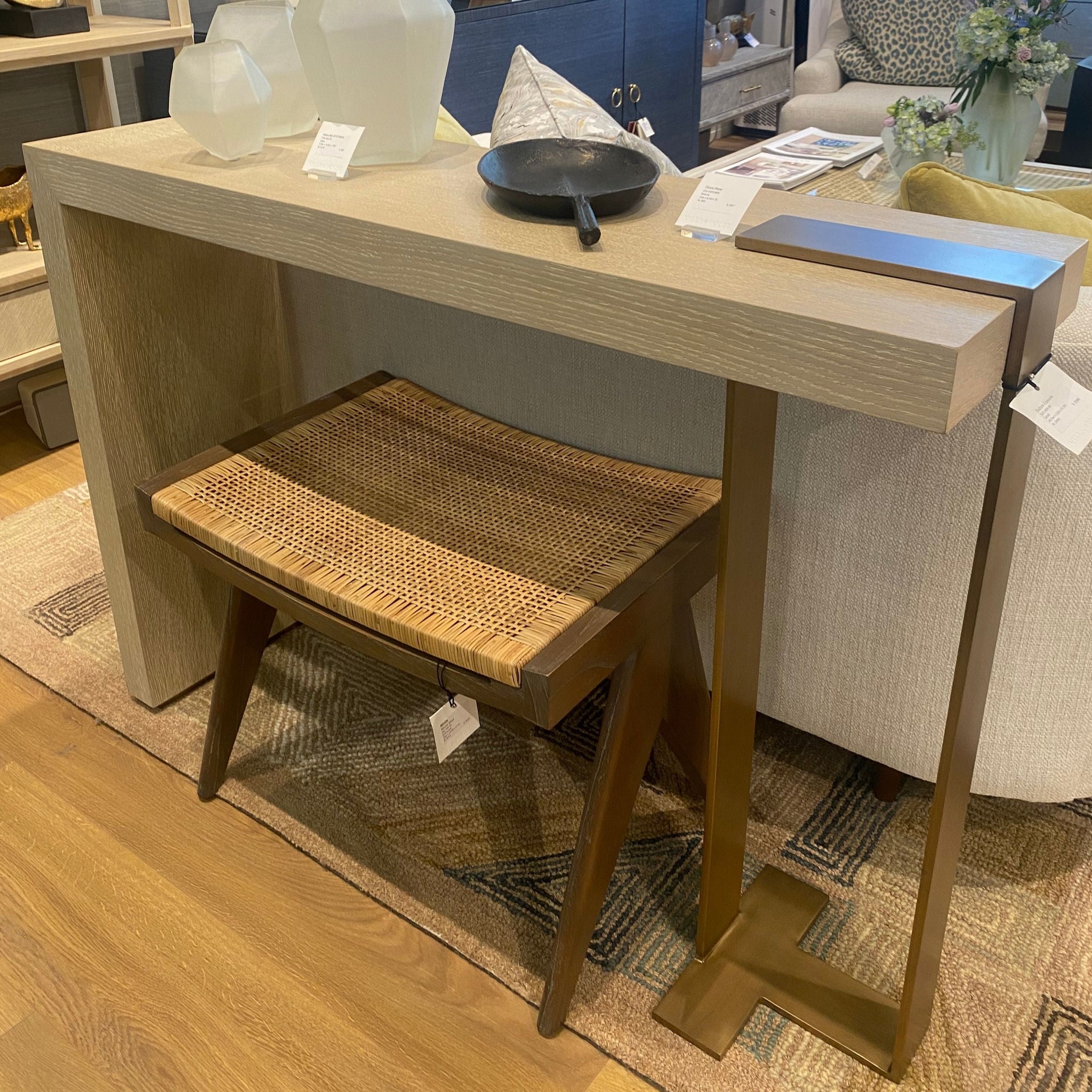 Villa & House Sutton Console Sand – CLAYTON GRAY HOME