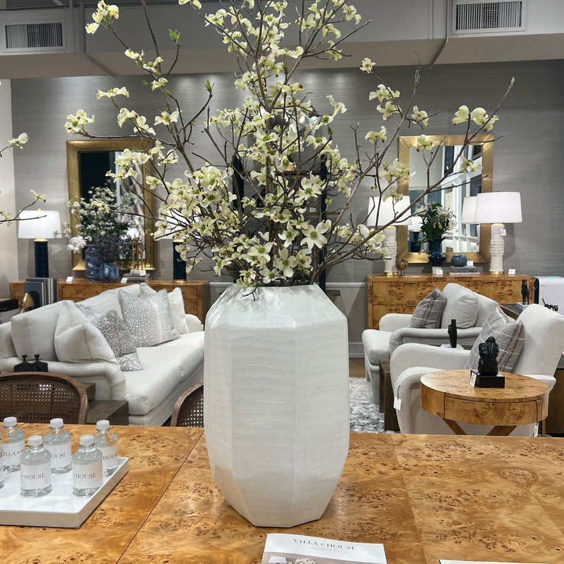 Villa & House Vasa Large Vase Ghost White – CLAYTON GRAY HOME