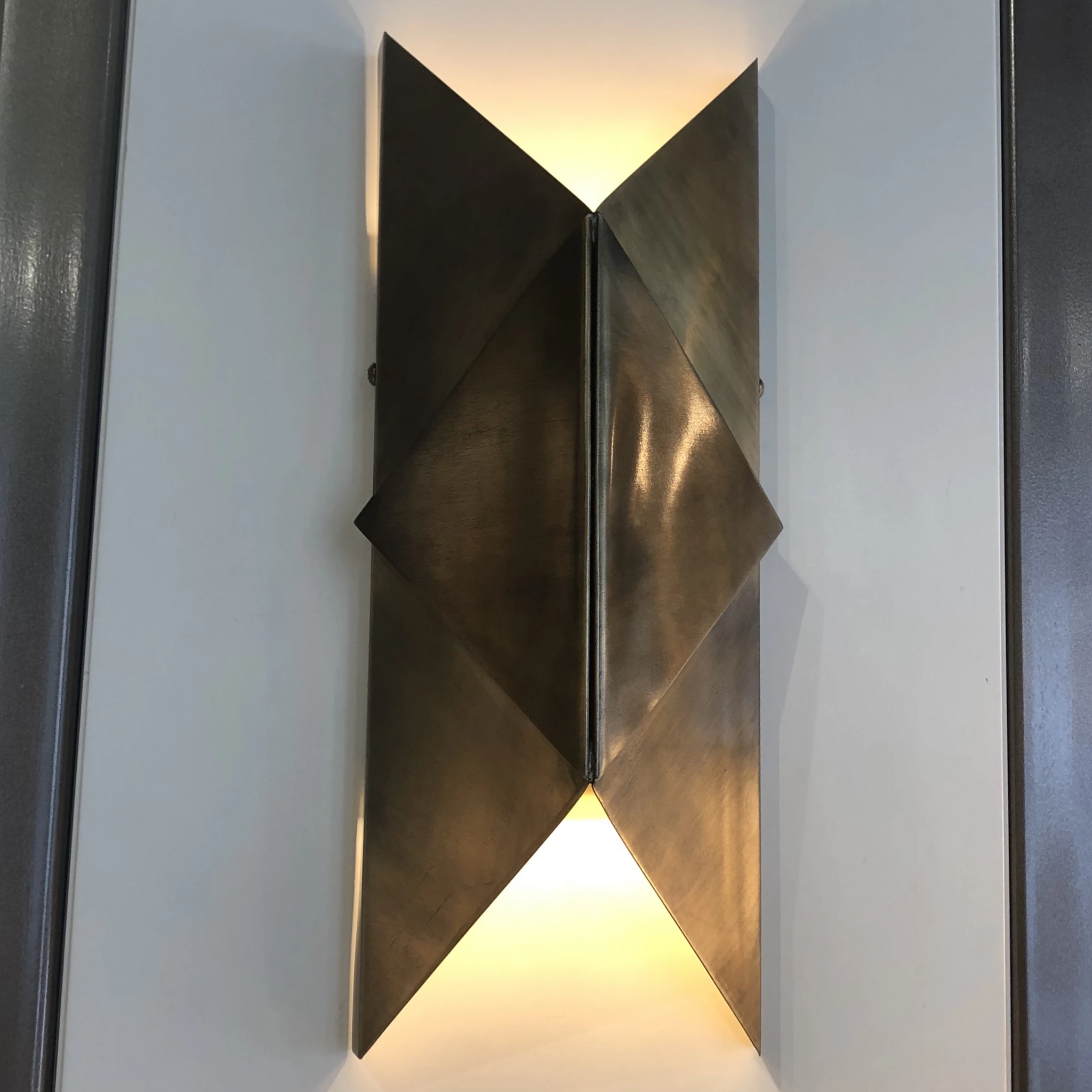 Arteriors Home Upson Sconce Antique Brass – CLAYTON GRAY HOME